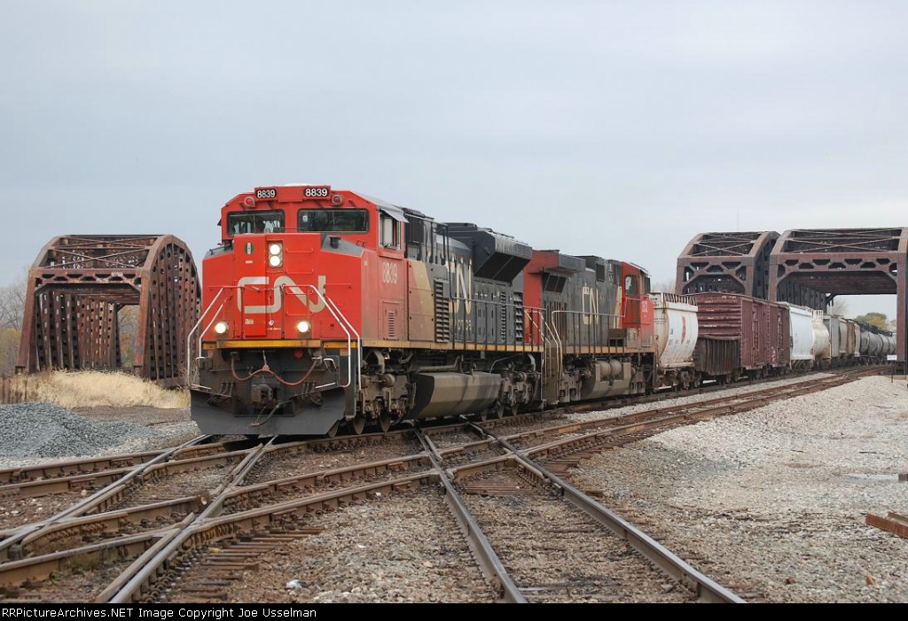 CN 8839